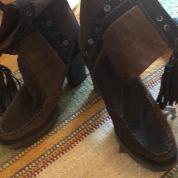 Yves Saint Laurent | Shoes | Ysl Platform Perfect Suedeleather Boots ...